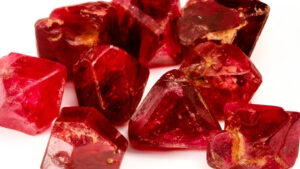 Đá Ruby là gì? Đá ruby giá bao nhiêu? Nhận biết đá Ruby thật
