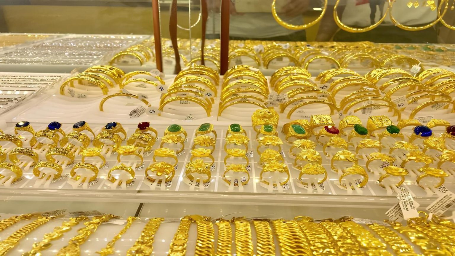3 Phân Vàng Bao Nhiêu Tiền? Giá 3 Phân Vàng 9999, 24K, 18K