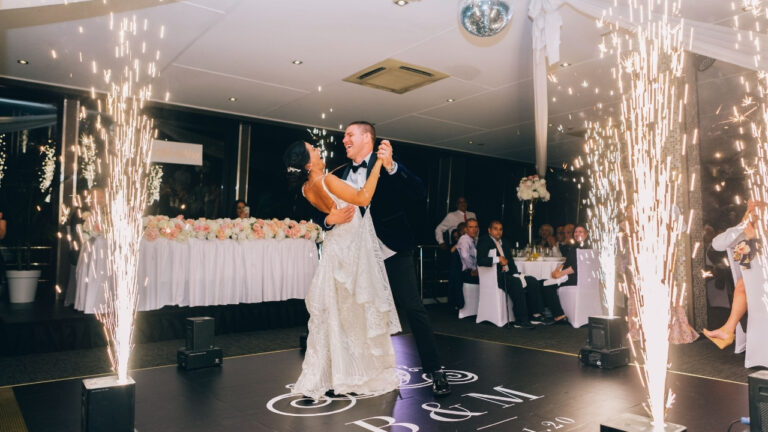 First dance là gì? Ý nghĩa điệu nhảy đầu tiên của đám cưới