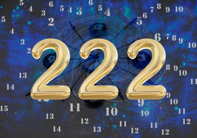 222 có ý nghĩa gì trong tình yêu, thần số học, tâm linh?